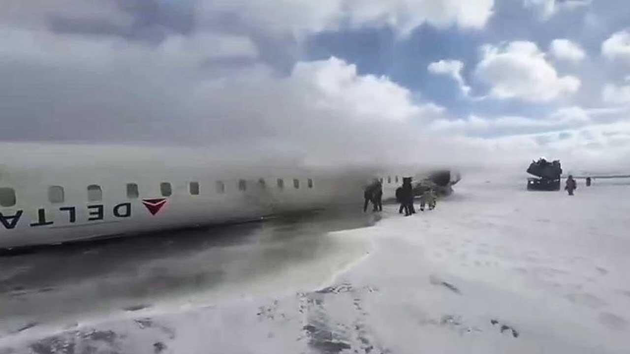 Amid rumors of all-female flight crew that crashed in Toronto, Delta ...