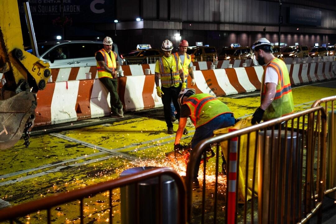 ‘Showing Up In Droves’ – Gen Z Trades Graduation-Caps For Hard-Hats ...