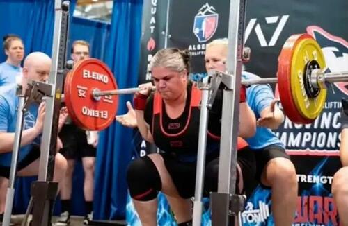 Transgender Powerlifter Smashes Women's World Record By More Than 440 ...